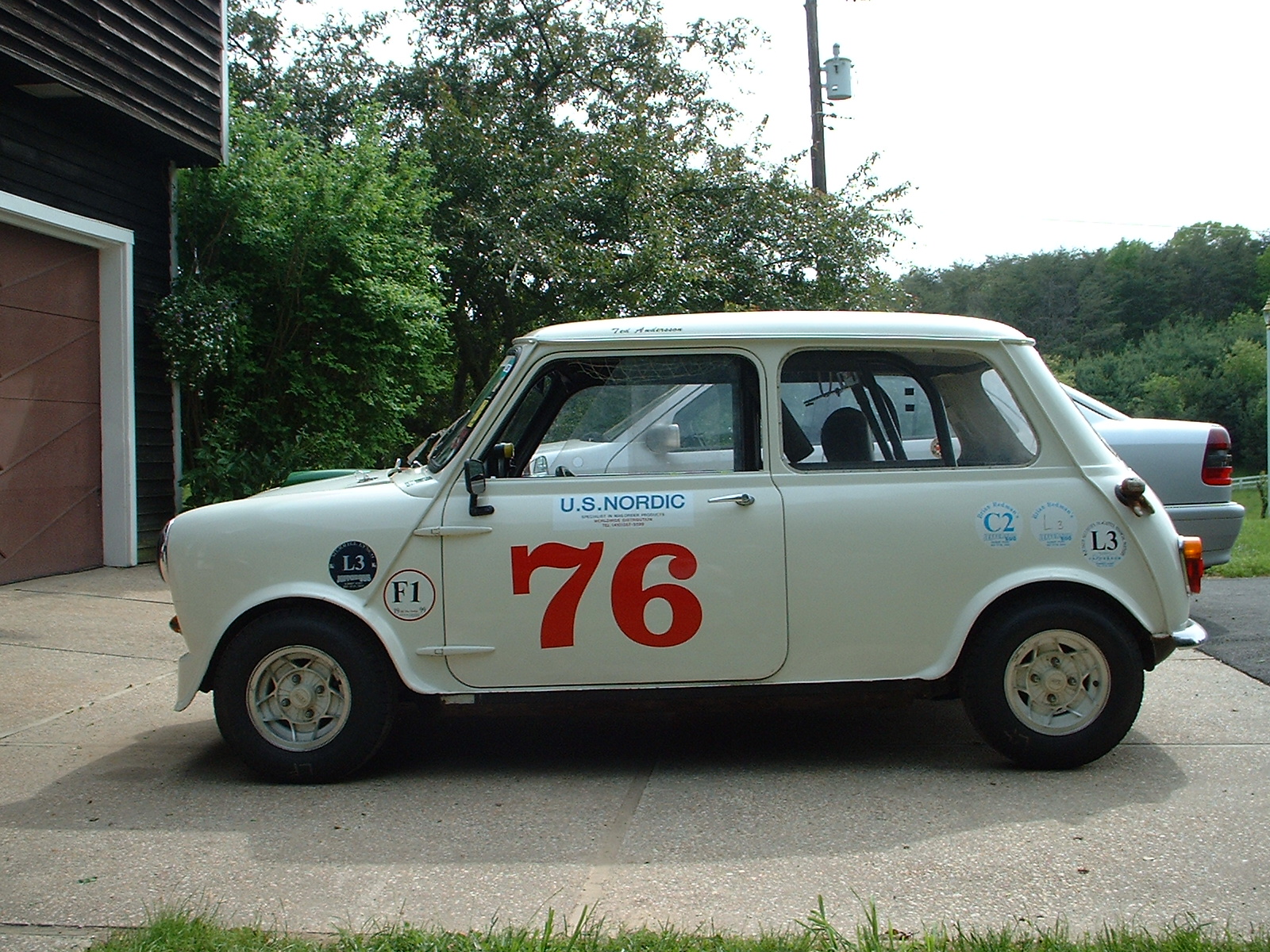 Mini 76